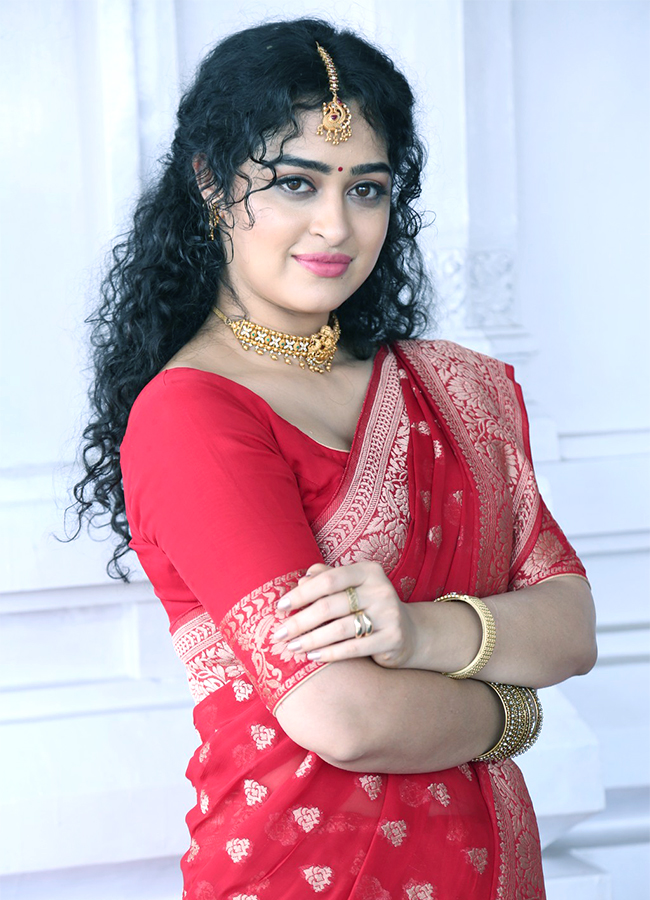 రెడ్ చీరలో RGV గర్ల్ అప్సర రాణి హాట్ ట్రీట్ (ఫొటోలు) | Actress Apsara Rani Hot Photoshoot Stills ...